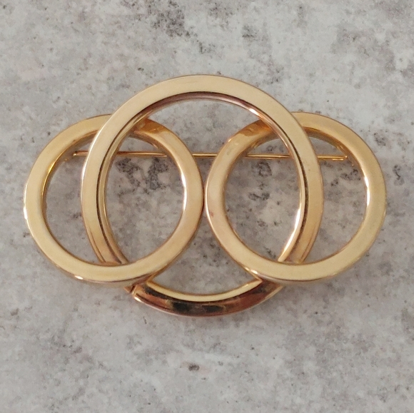Jewelry | Vintage Interlocking Circles Brooch | Poshmark